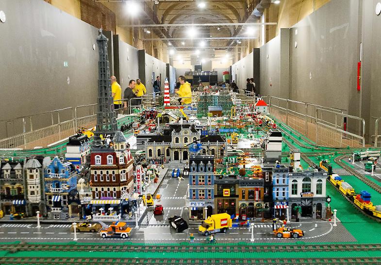Passione Lego a Santa Maria della Pietà - La Provincia