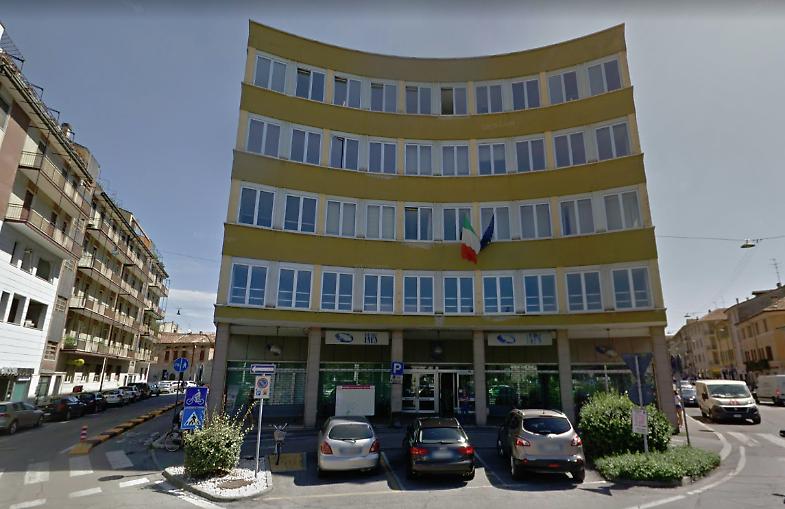 Inps, nuova sede e veleni - La Provincia