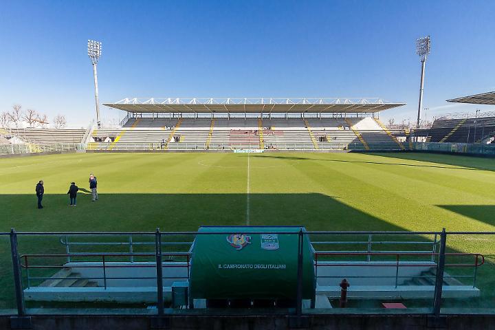 FOTO Lo stadio Zini di Cremona completamente rinnovato - Foto 1 di 31 ...